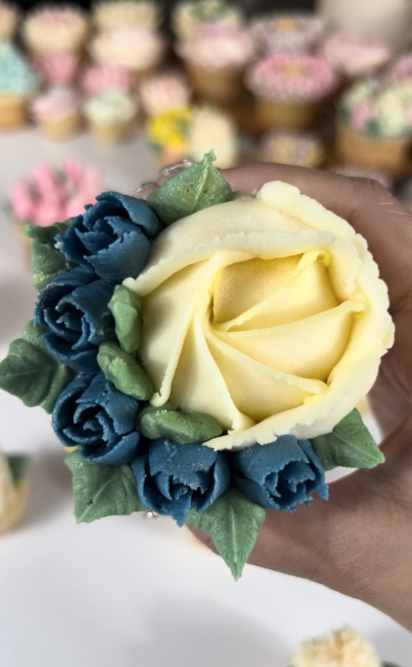 Floral Cupcake Masterclass Bundle – Learn to Pipe Stunning Buttercream – Cupcake Bazaar